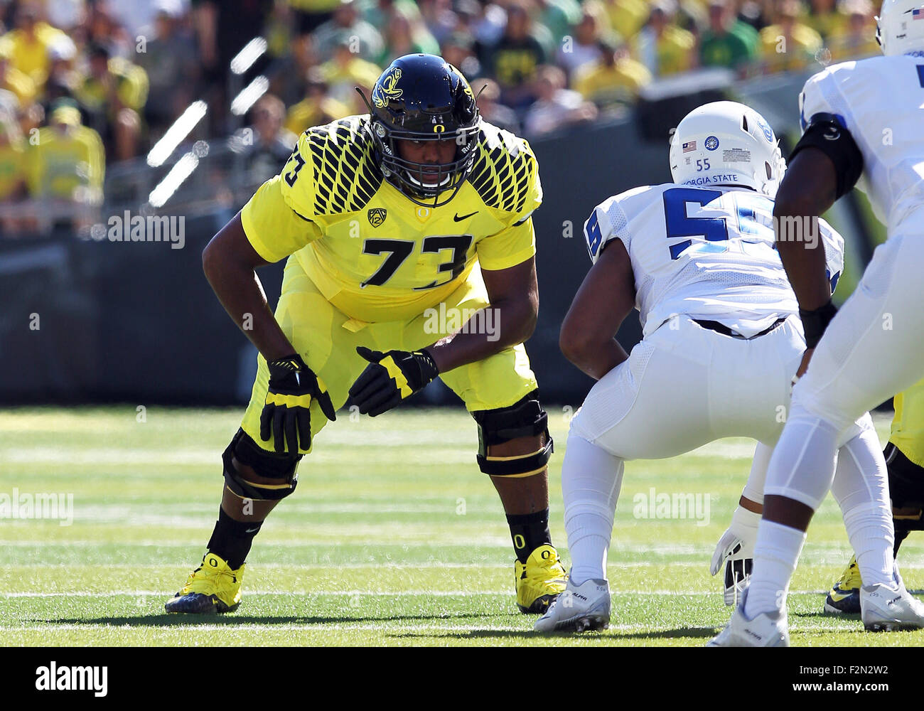 Autzen Stadium, Eugene, OR, USA. 19th Sep, 2015. Oregon Ducks offensive ...