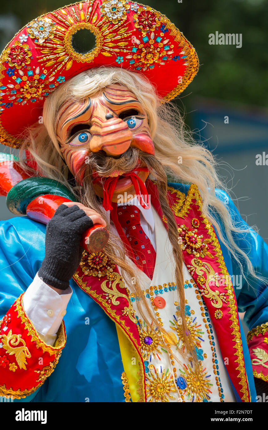 Peruvian Contradanza Troupe Performs Celebration of the Fiesta de la ...