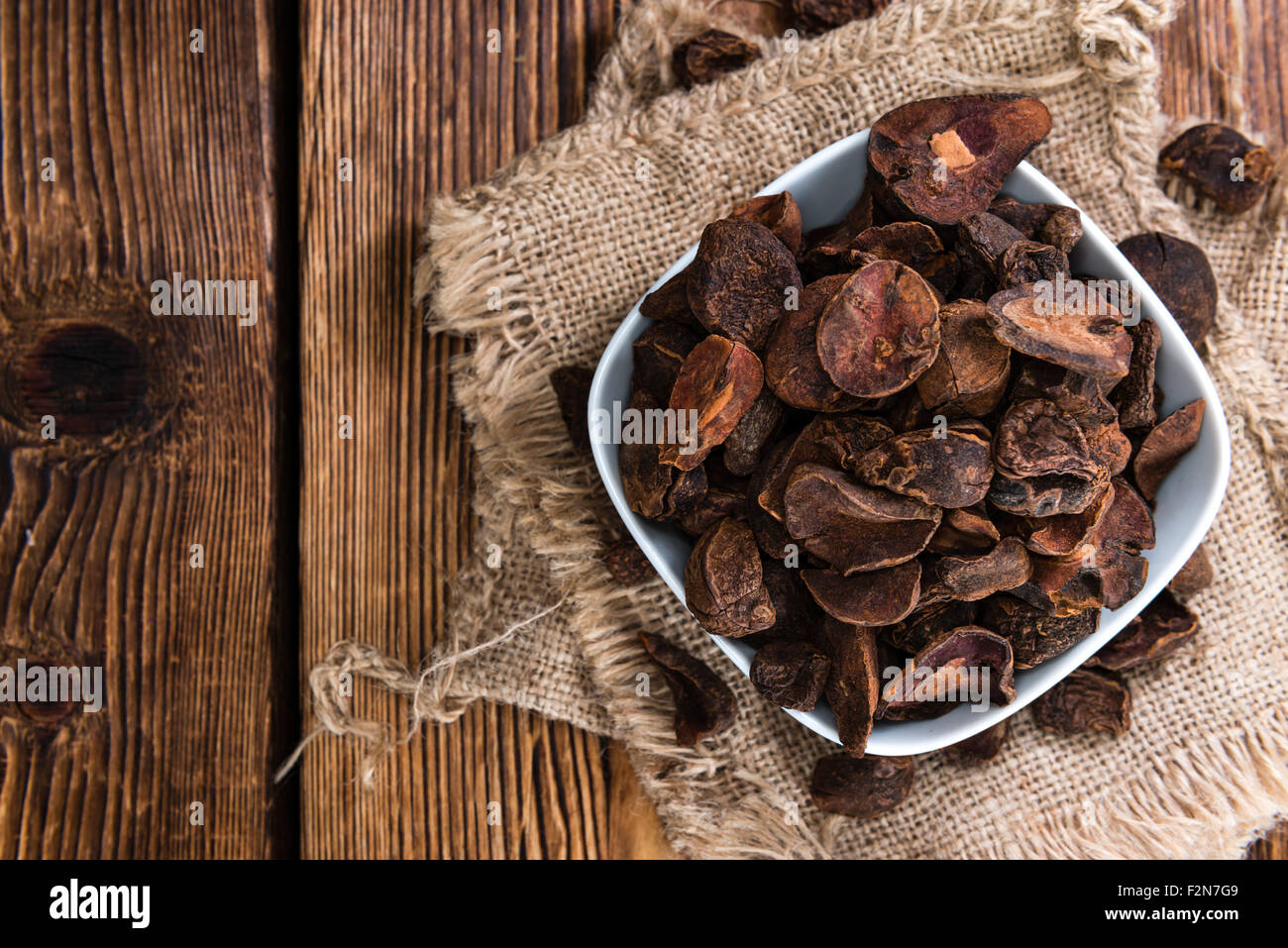 Kola nuts hi-res stock photography and images - Alamy