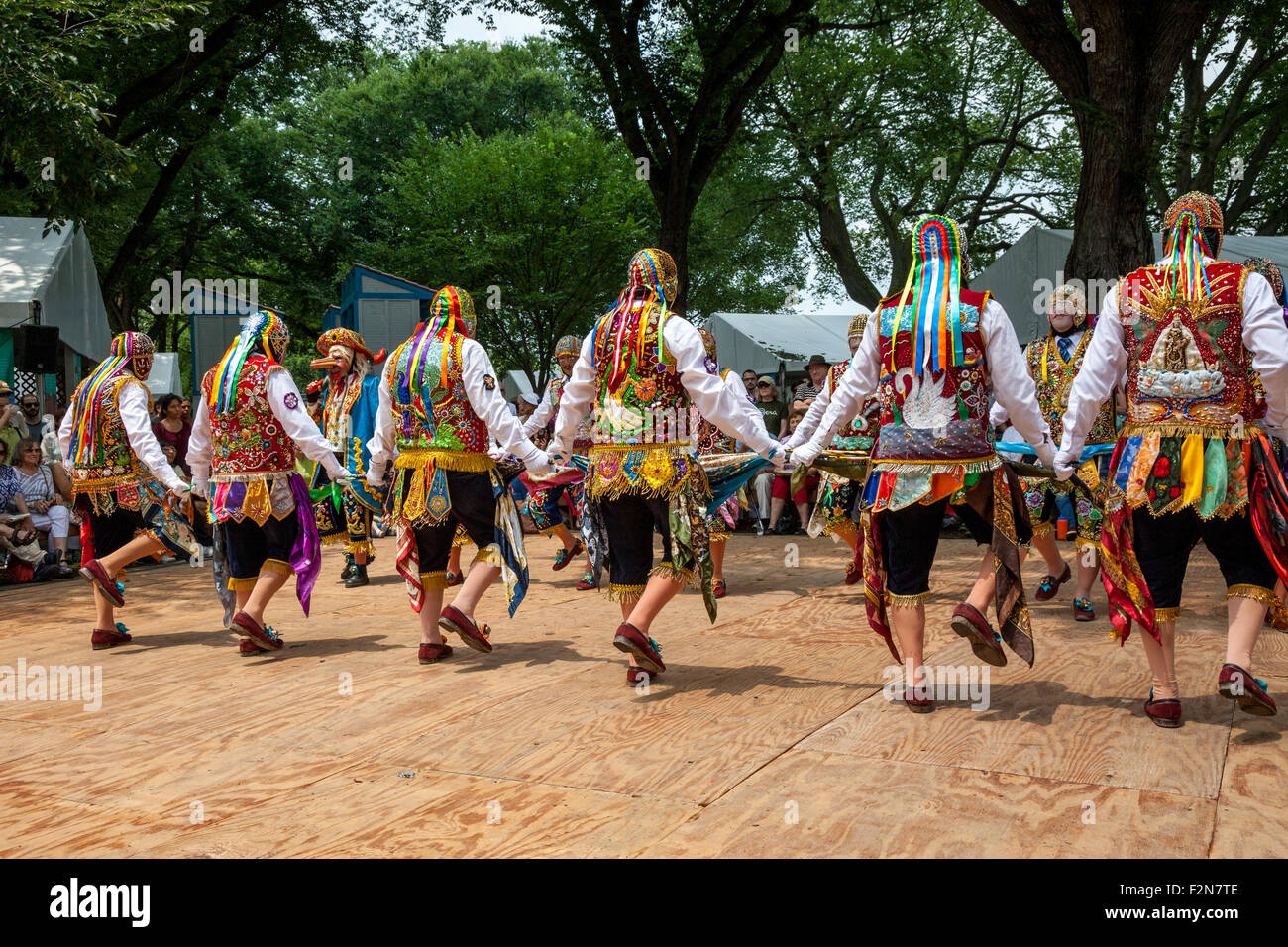 Peruvian Contradanza Troupe Performs Celebration of the Fiesta de la ...