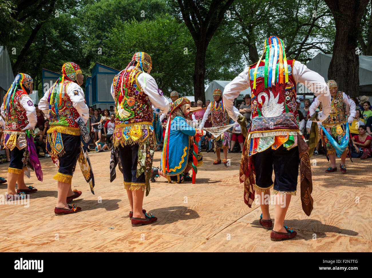 Peruvian Contradanza Troupe Performs Celebration of the Fiesta de la ...