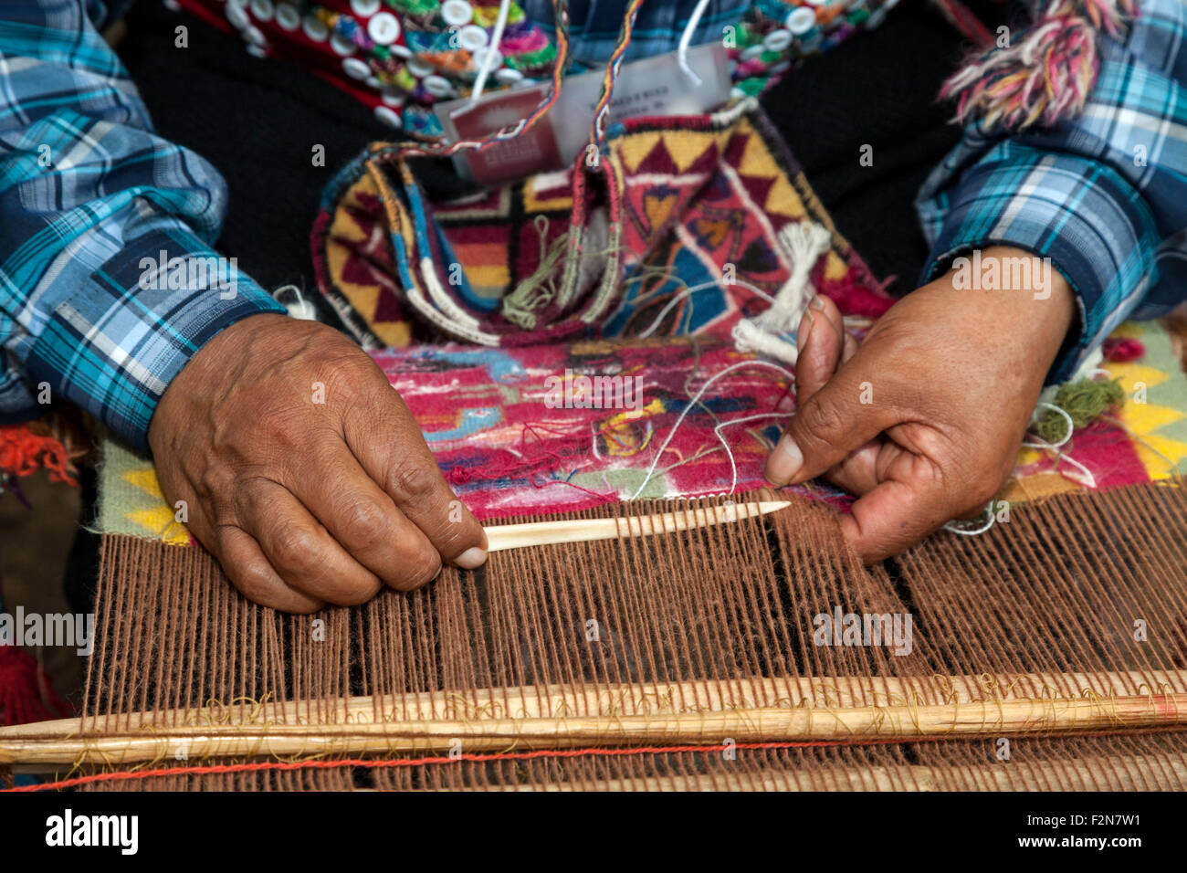 Quechua weaver hi-res stock photography and images - Alamy
