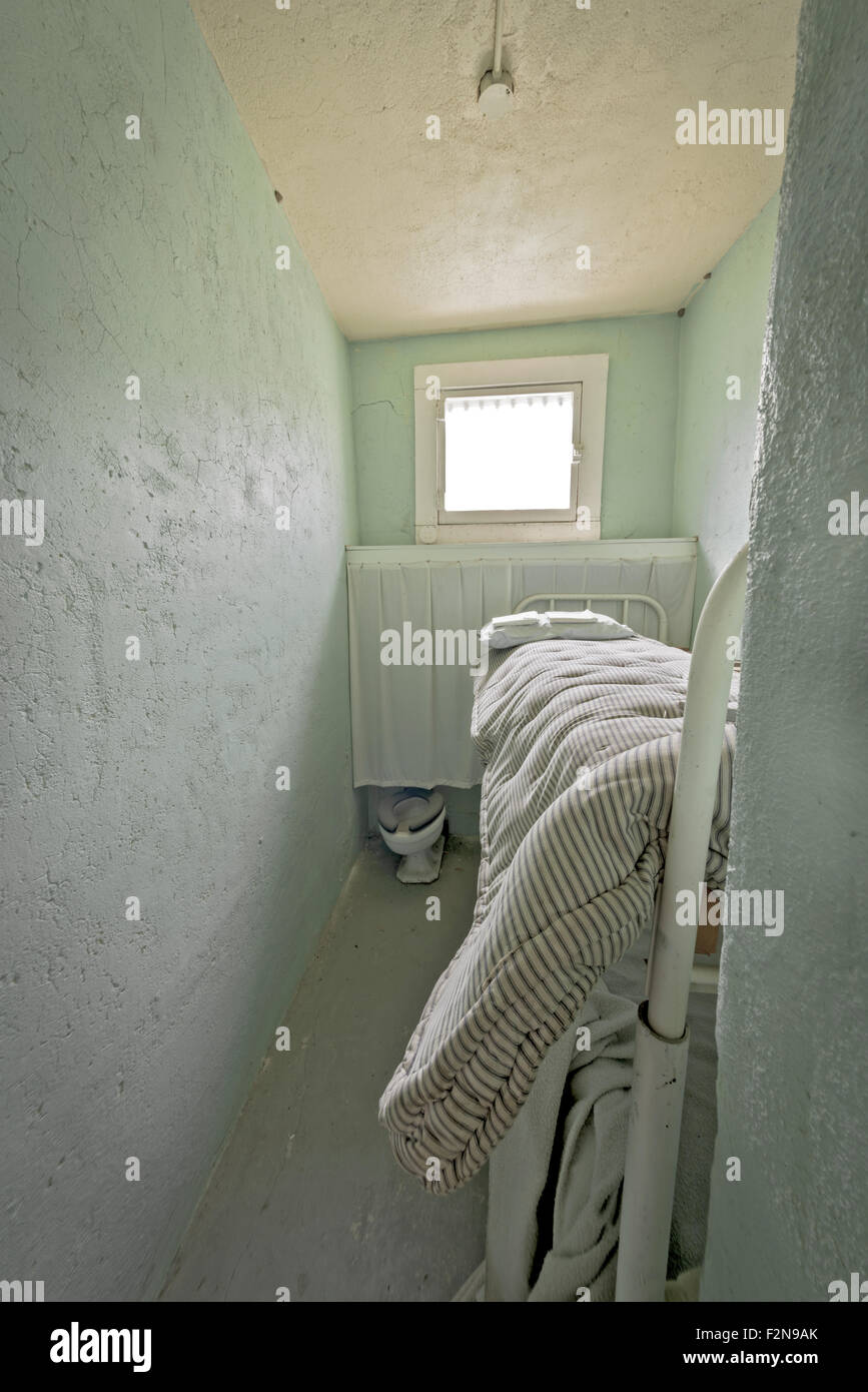 Prison toilet hi-res stock photography and images - Alamy