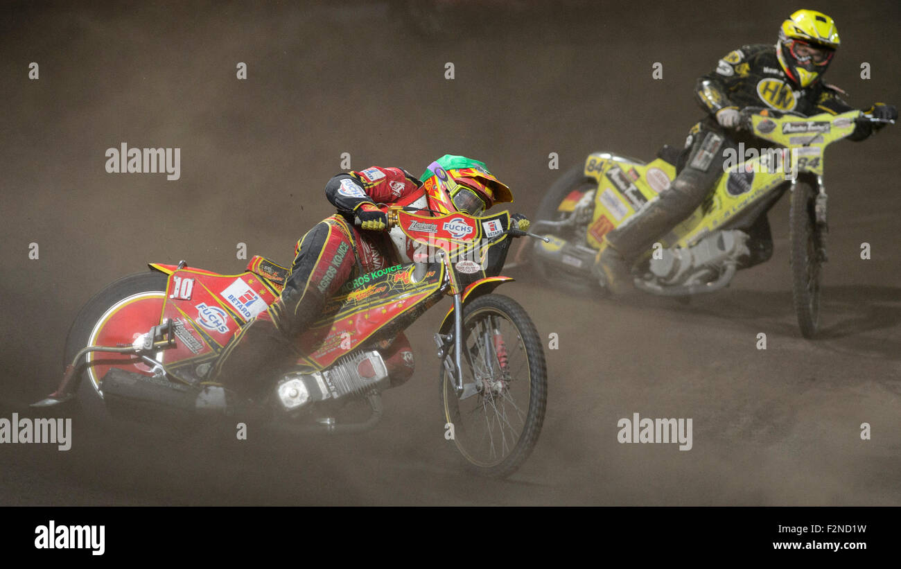 Vaclav Milik of Czech Republic, left, and Martin Smolinski of Germany ...