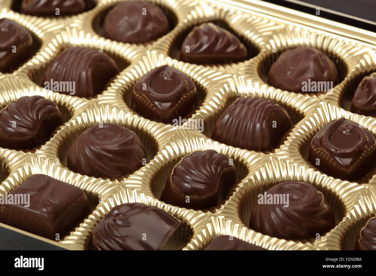 Chocolate box cover hi-res stock photography and images - Alamy