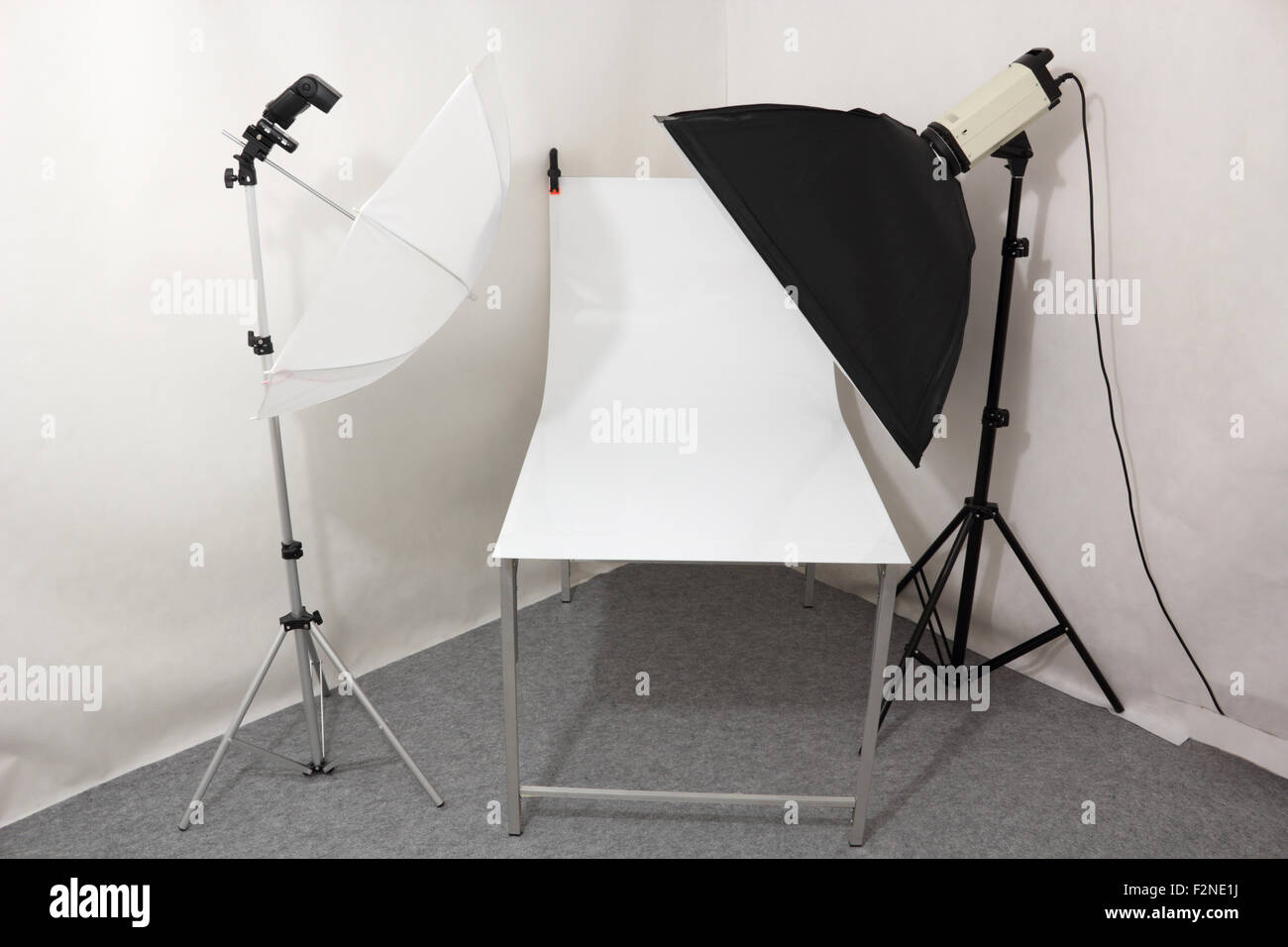 Tabletop photo studio Stock Photo - Alamy