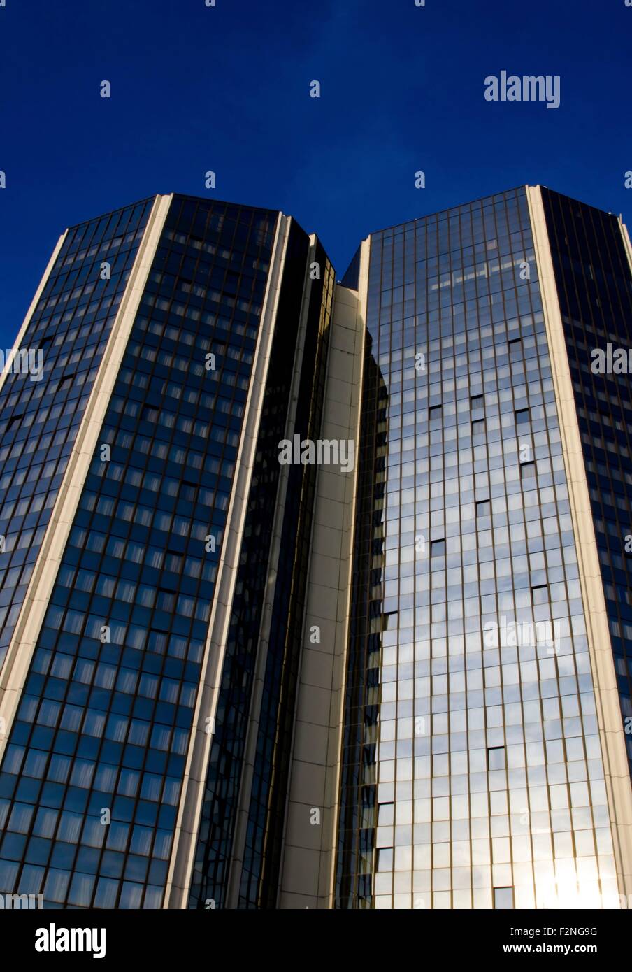 A tall commercial building, a skyscraper Stock Photo - Alamy