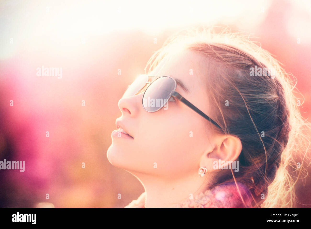 Caucasian teenage girl wearing sunglasses Stock Photo - Alamy