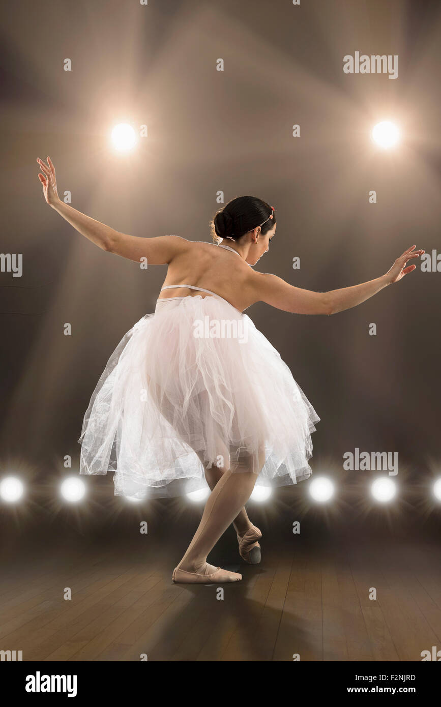 Bowing stage hi-res stock photography and images - Alamy