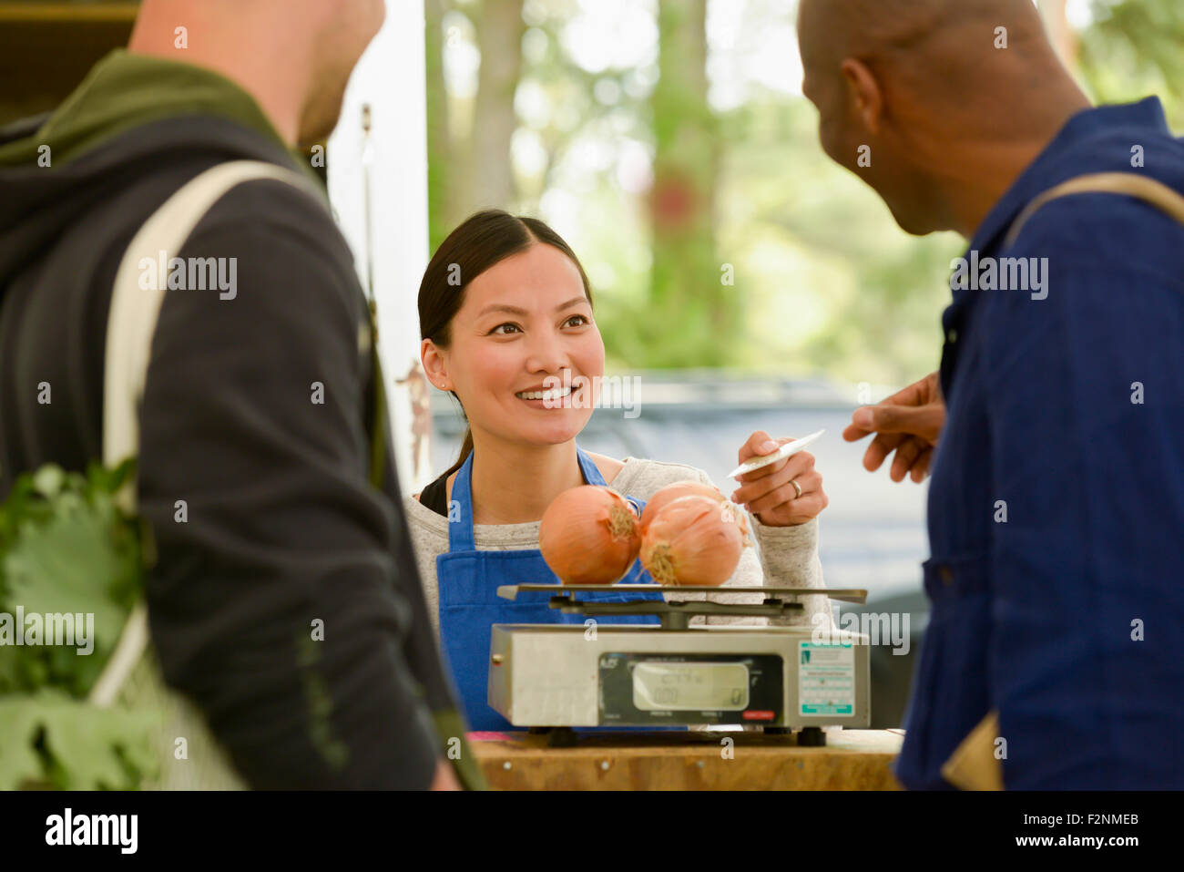 Farmers market scale hi-res stock photography and images - Alamy