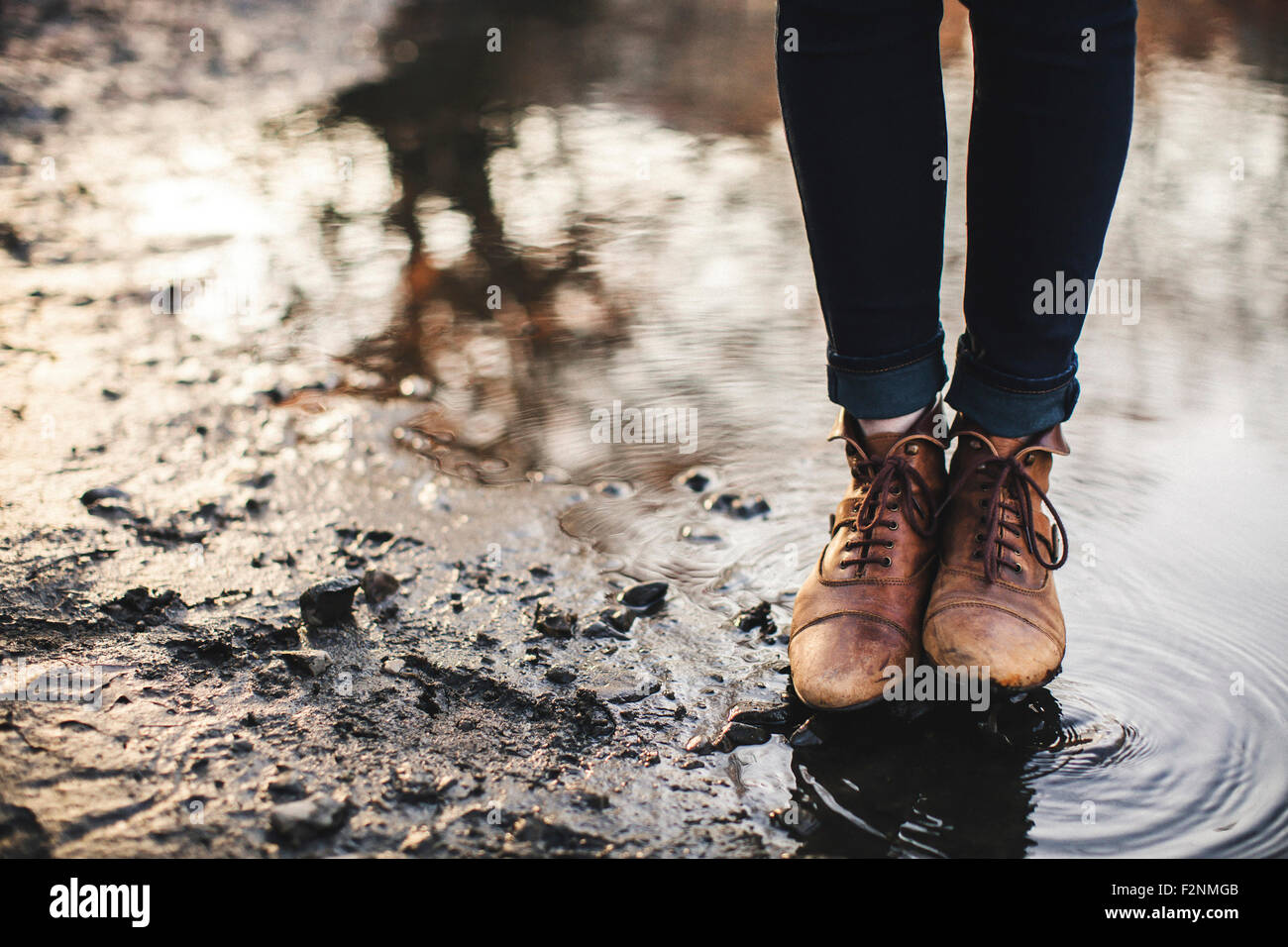 Muddy woman wet hi-res stock photography and images - Alamy