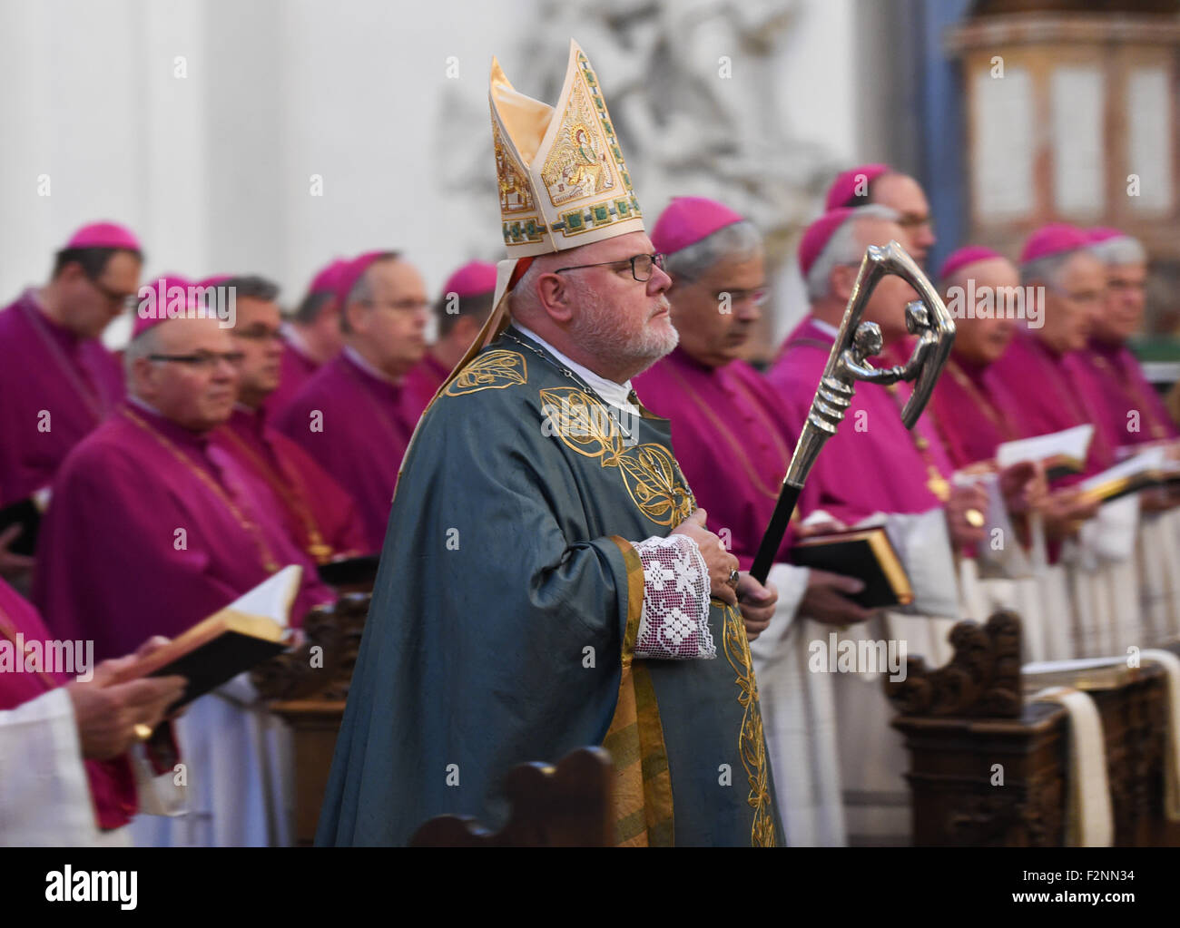 Fulda, Germany. 22nd Sep, 2015. Cardinal Reinhard Marx (front C ...