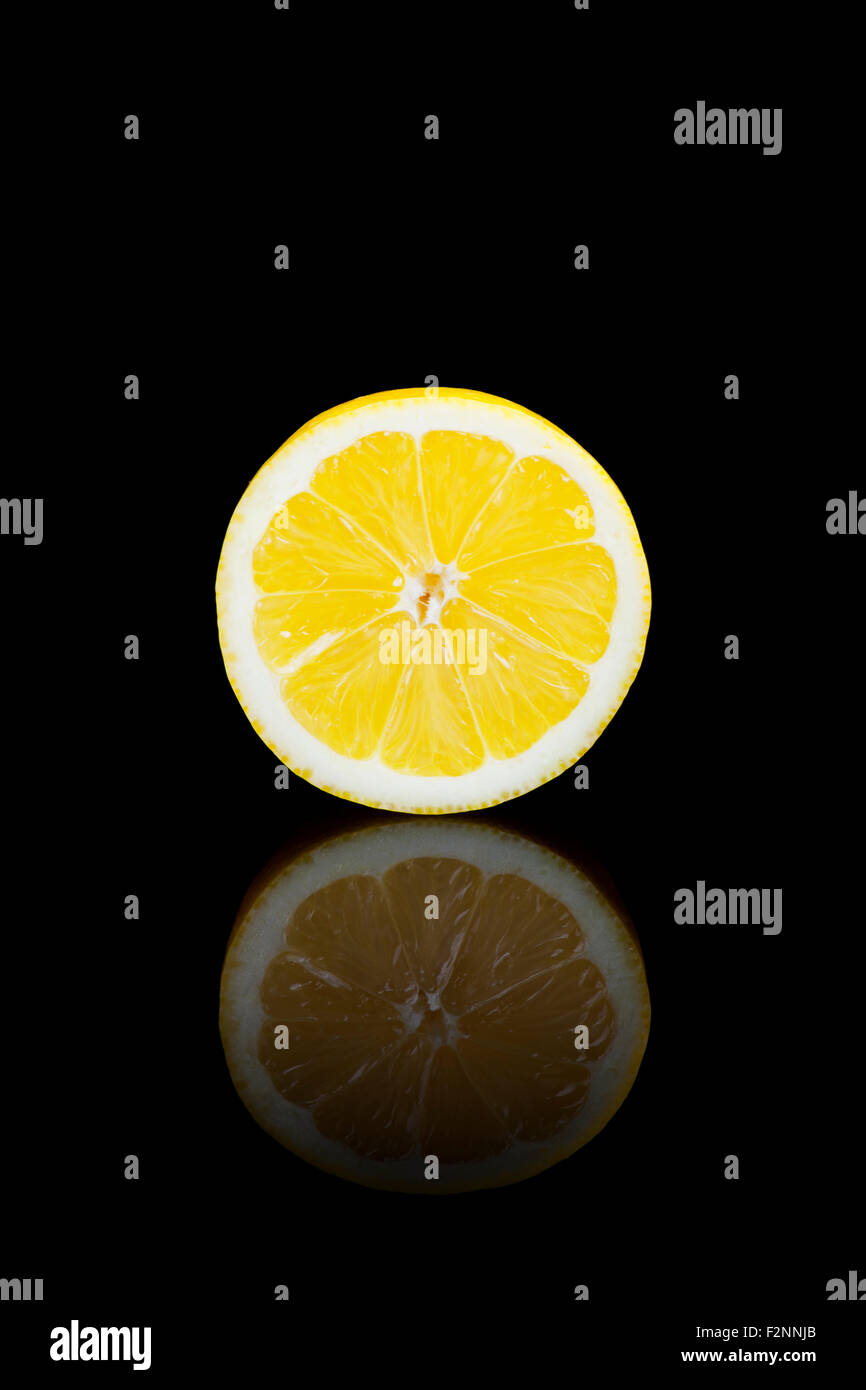 Lemon color background hi-res stock photography and images - Alamy