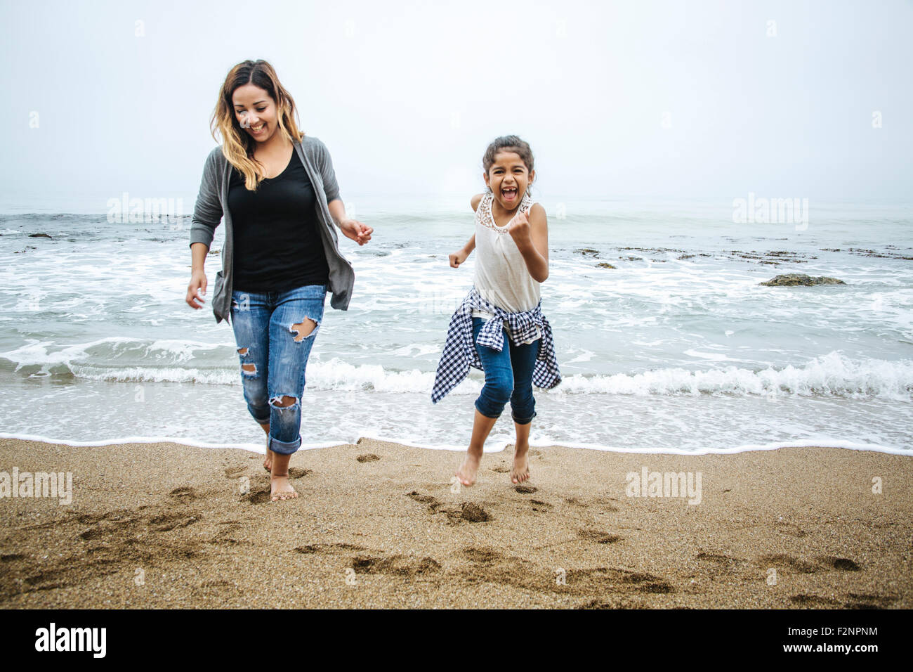 Mother and daughter barefoot hi-res stock photography and images - Alamy