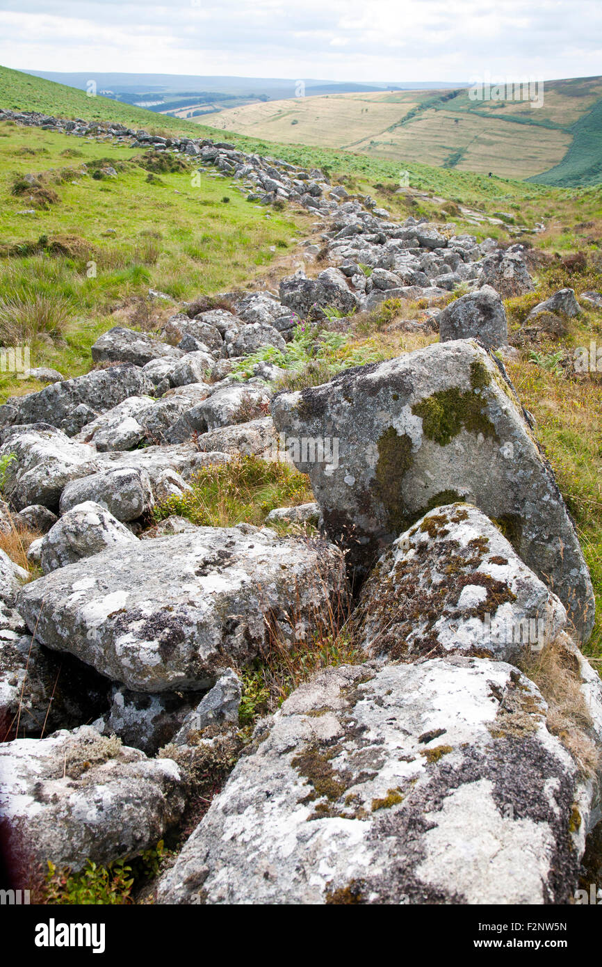 Stone walls of the late Bronze age enclosed settlement site of ...