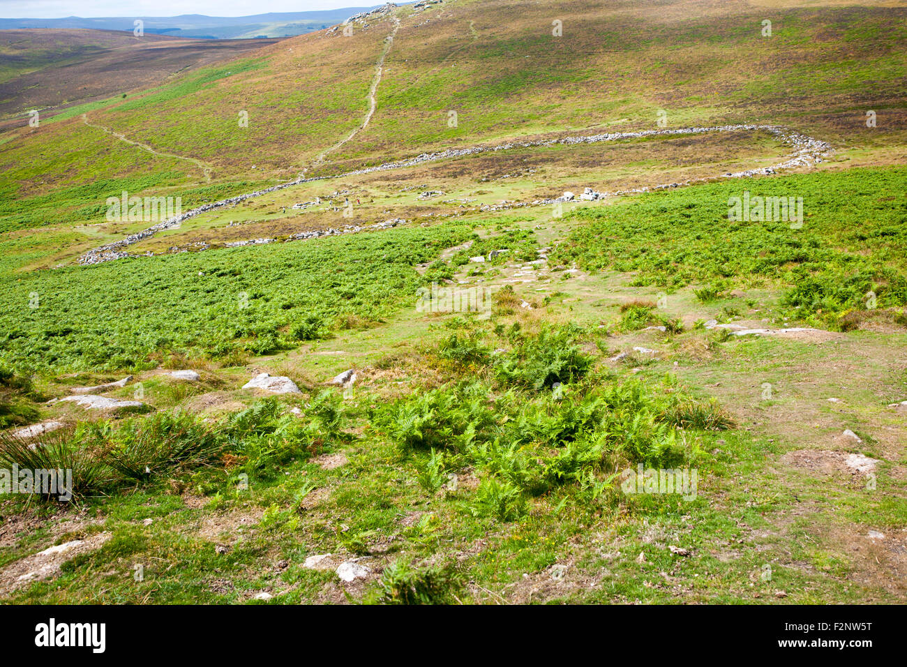 Stone walls of the late Bronze age enclosed settlement site of ...