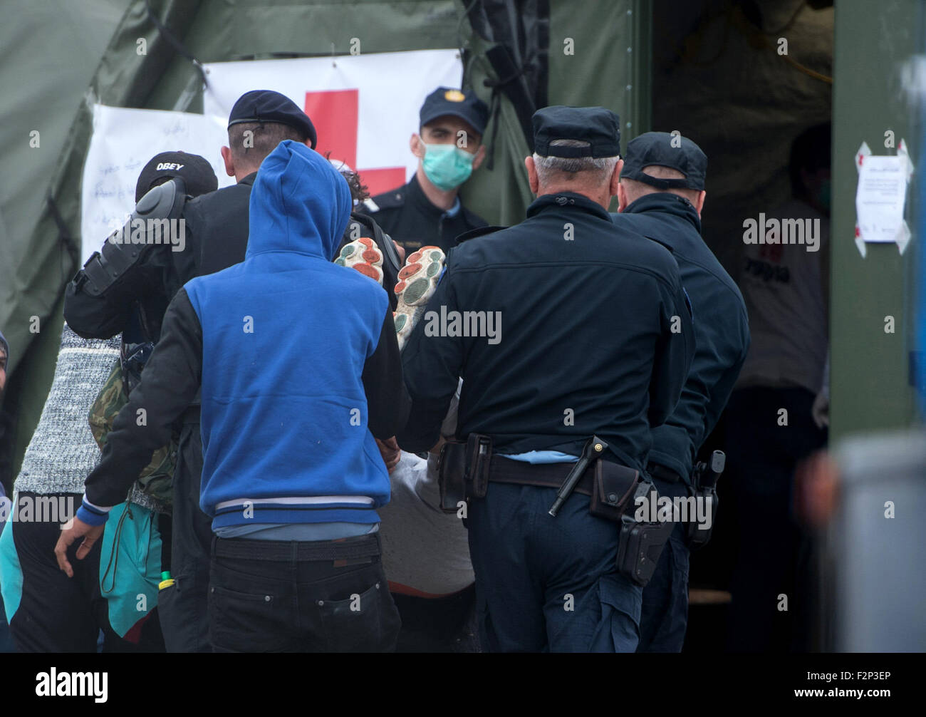 Immigration officers refugee camp hi-res stock photography and images ...