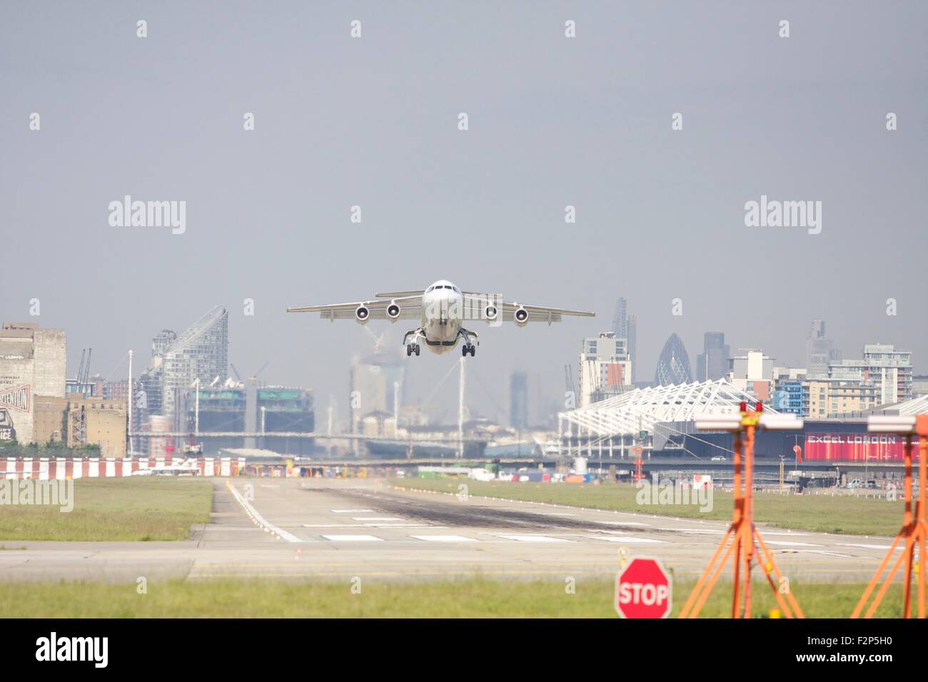 CityJet Bae146 EI-RJT @ LCY London City Airport Stock Photo - Alamy