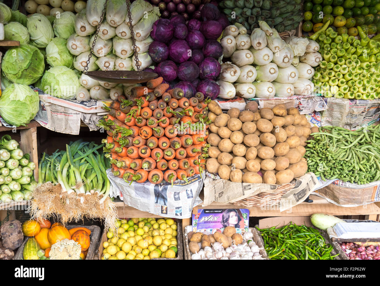 Sri lanka kandy market hall hi-res stock photography and images - Alamy
