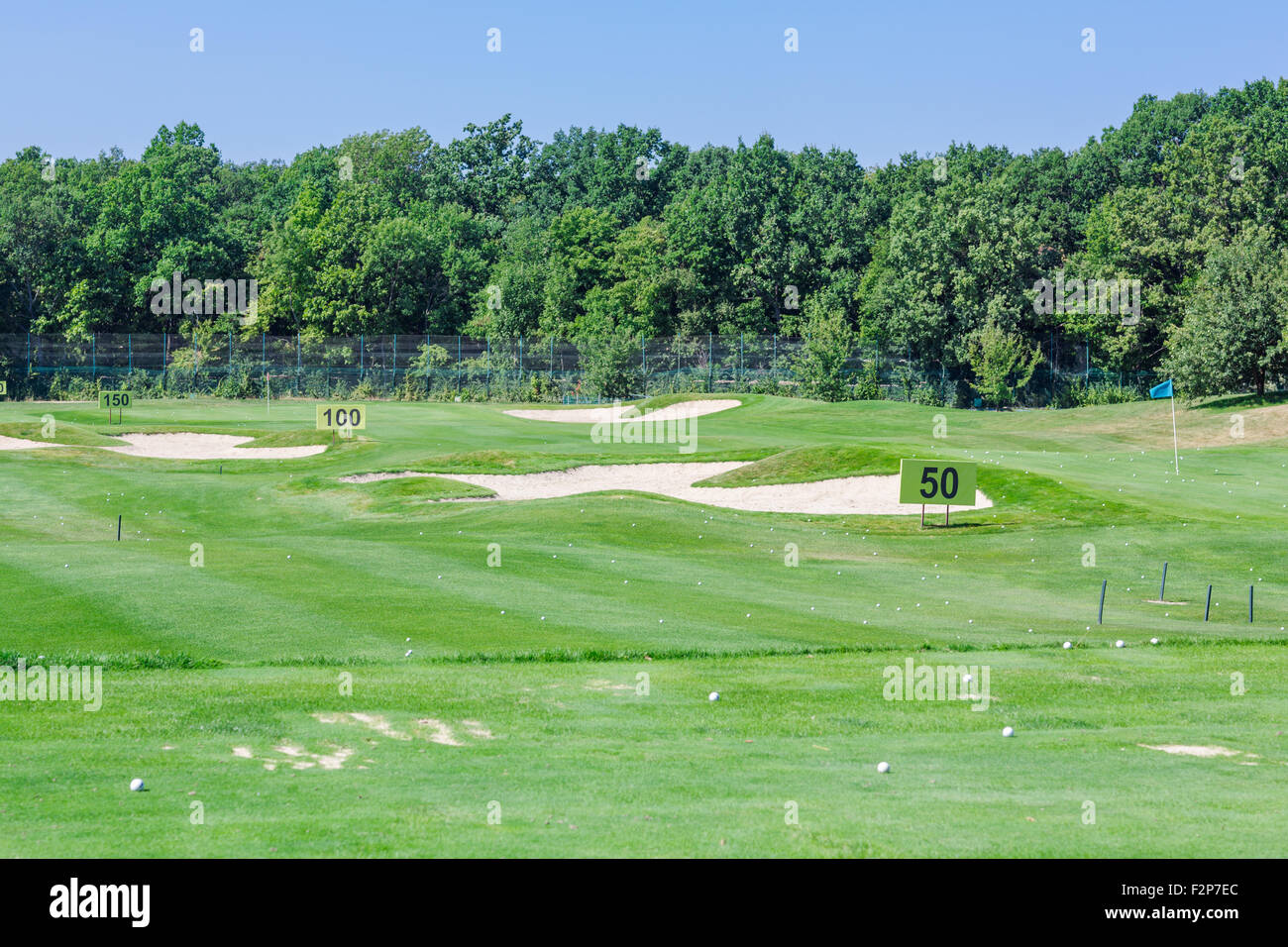 Perfect wavy ground with nice green grass on a golf field Stock Photo ...