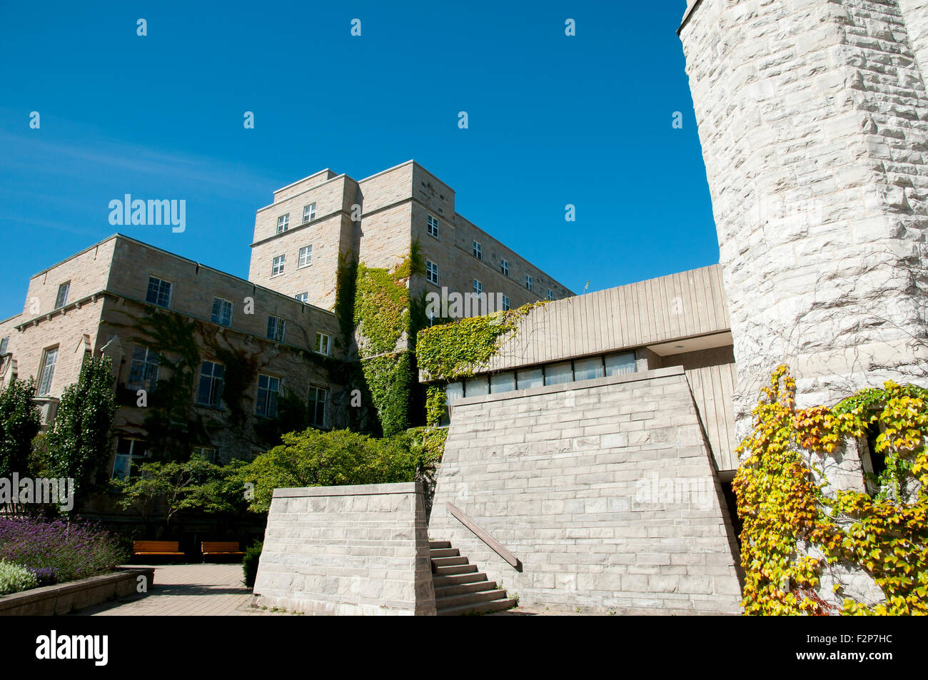 Kingston university hi-res stock photography and images - Alamy