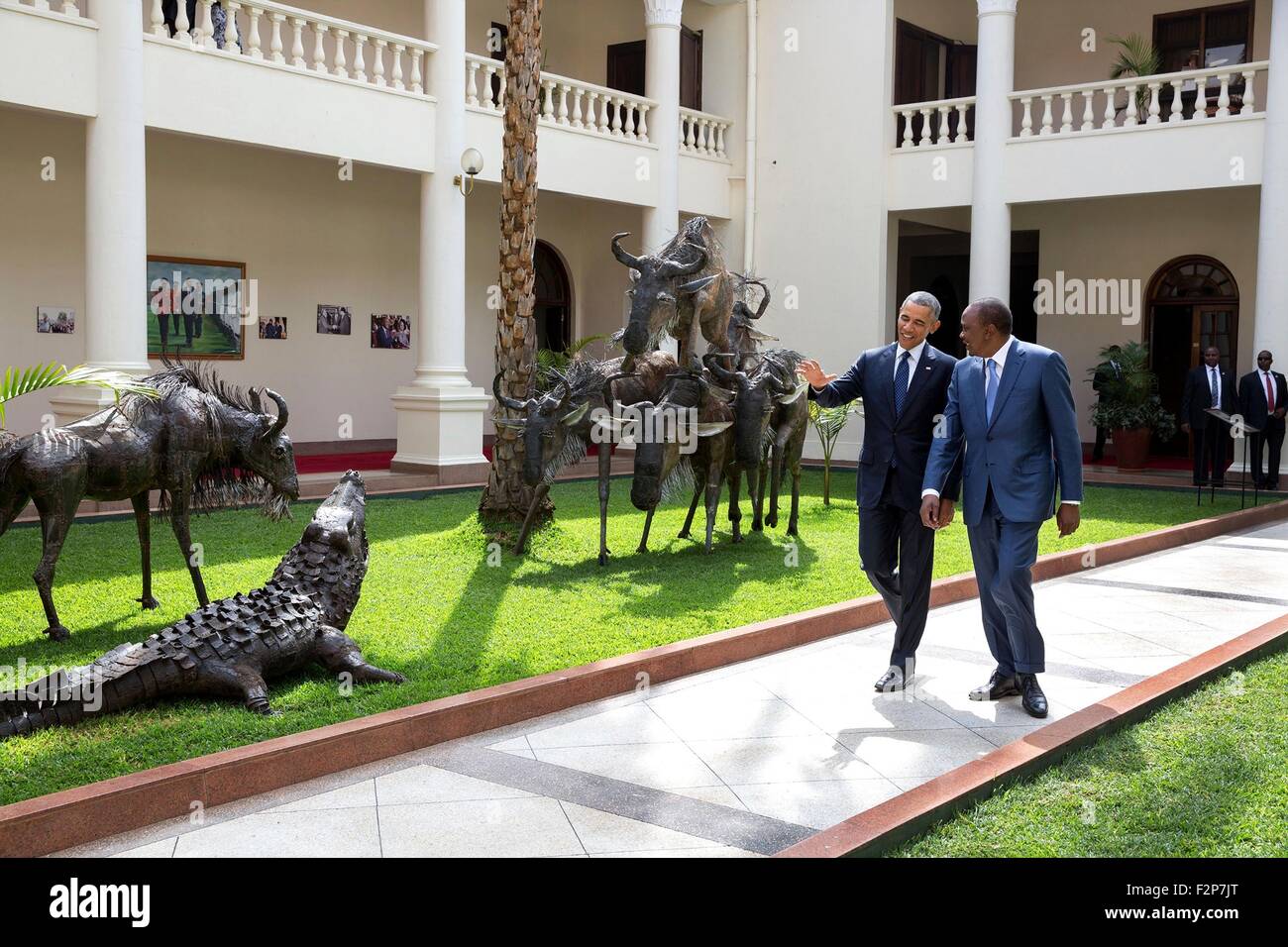 U.S. Barack Obama walks with Kenyan President Uhuru Kenyatta at the ...