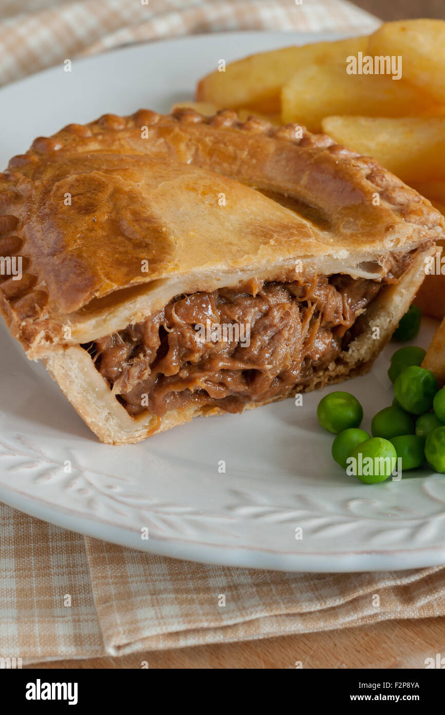 Steak beef pie chips fries hi-res stock photography and images - Alamy