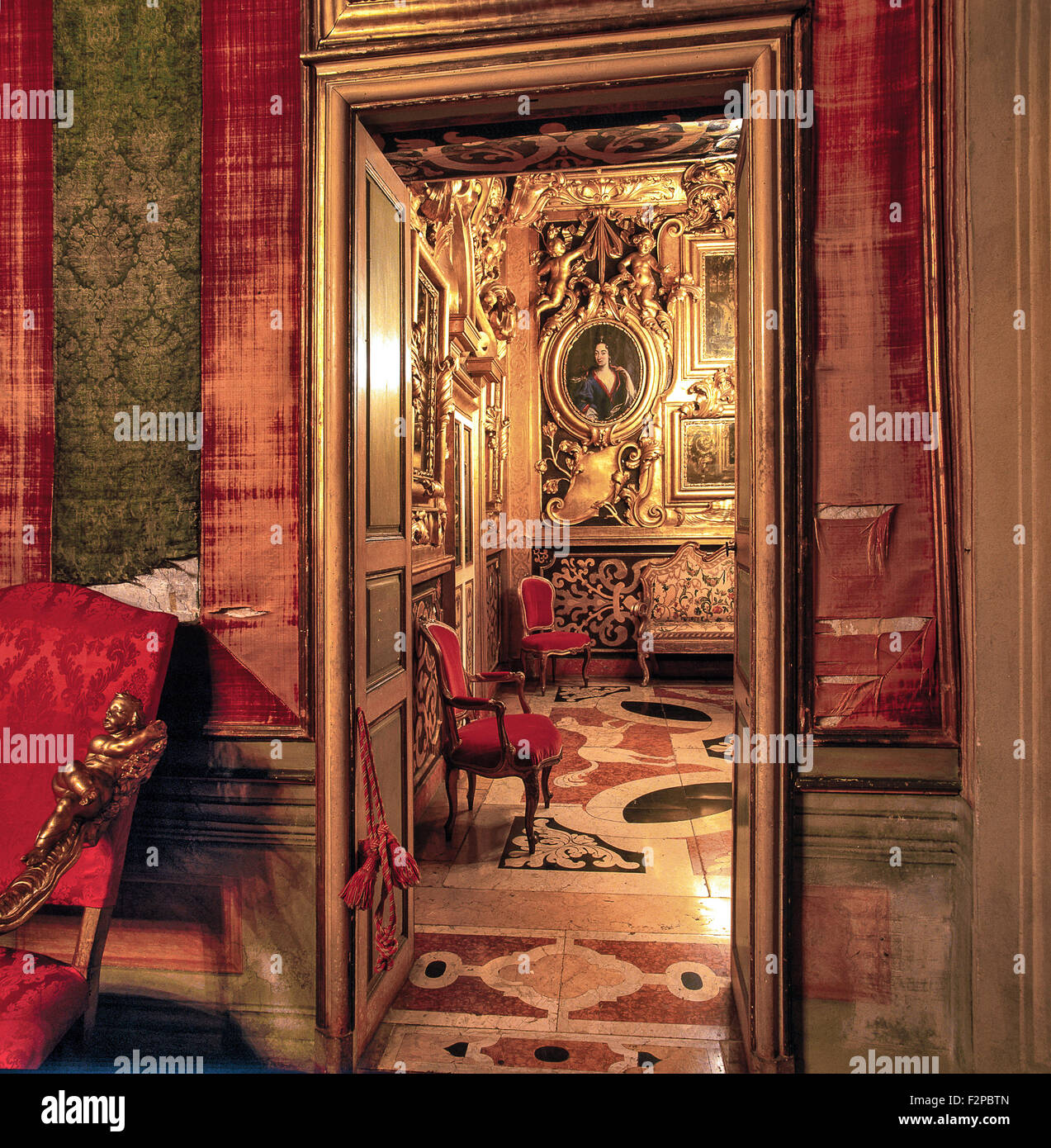 Soragna castle hi-res stock photography and images - Alamy