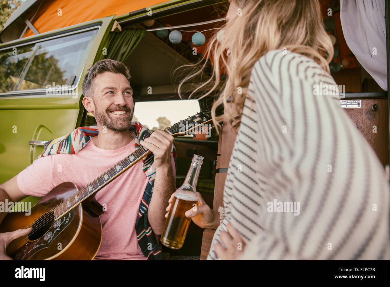 Music van hi-res stock photography and images - Alamy
