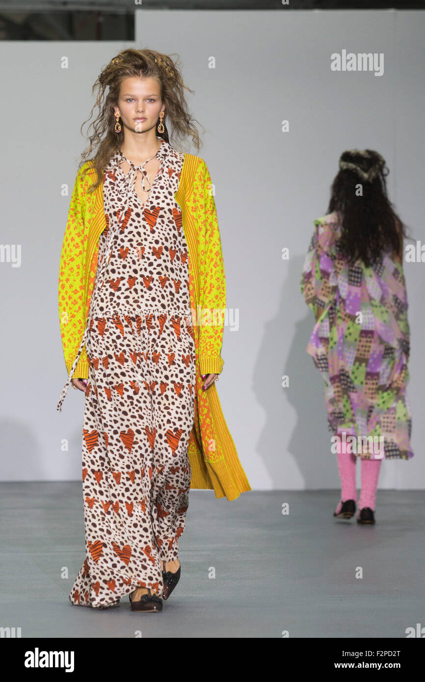 Ready to wear patterns hi-res stock photography and images - Alamy