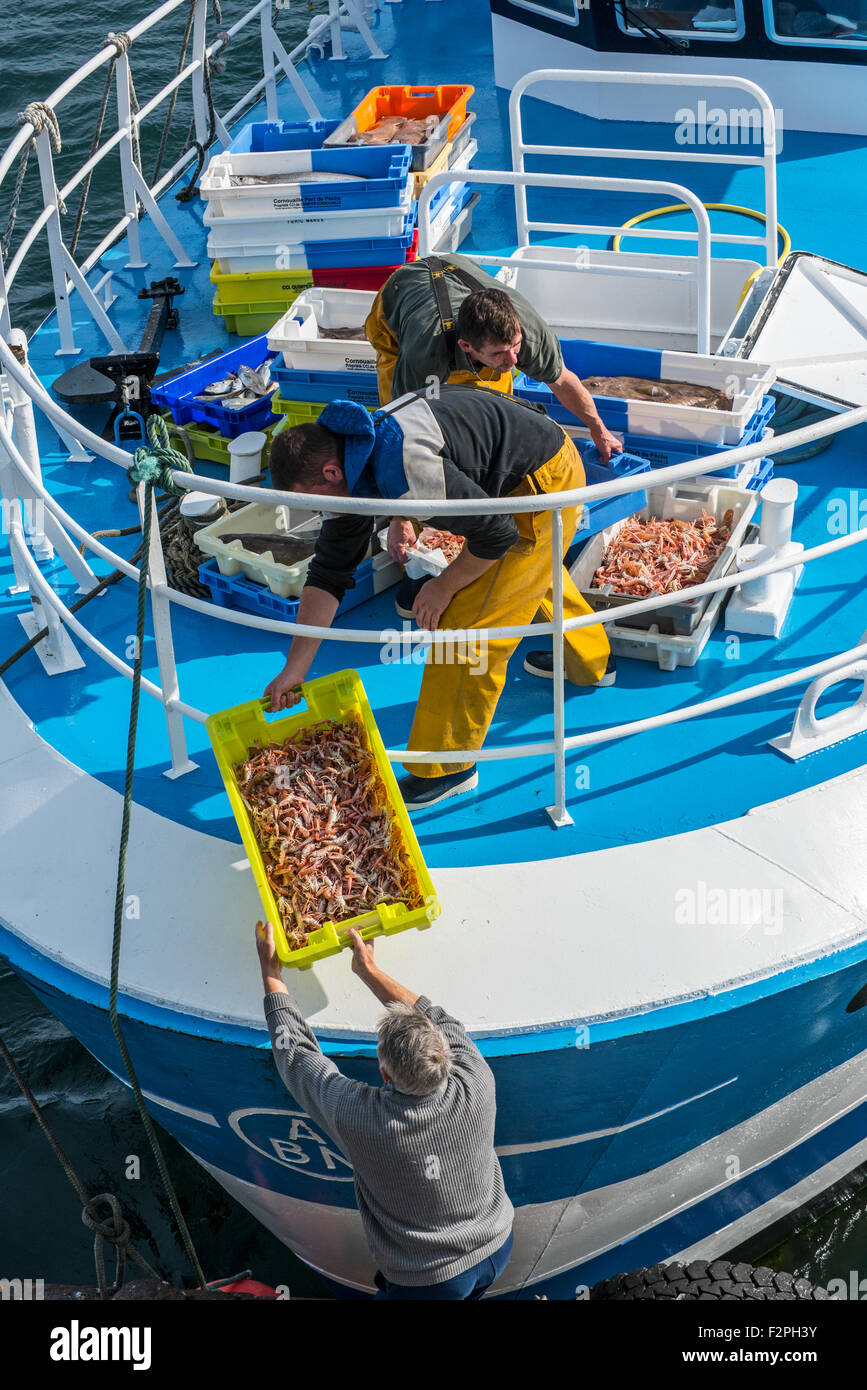 Food bins france hi-res stock photography and images - Alamy