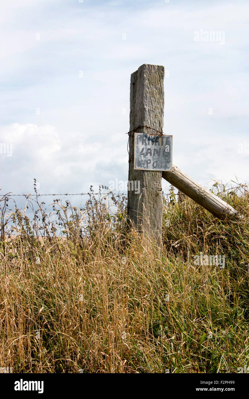 Trespass to land hi-res stock photography and images - Alamy