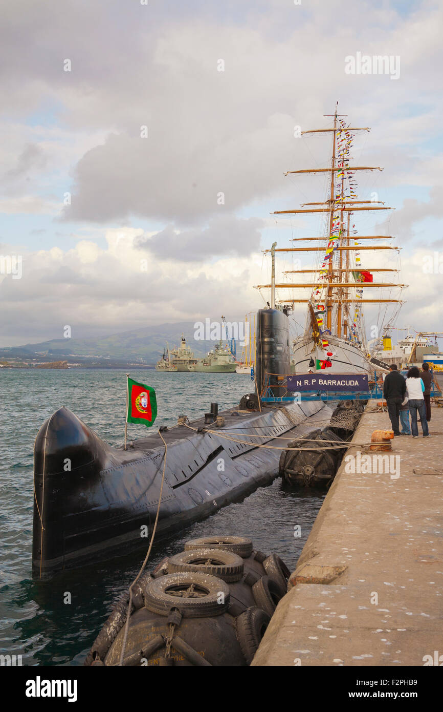 Portuguese navy submarine hi-res stock photography and images - Alamy