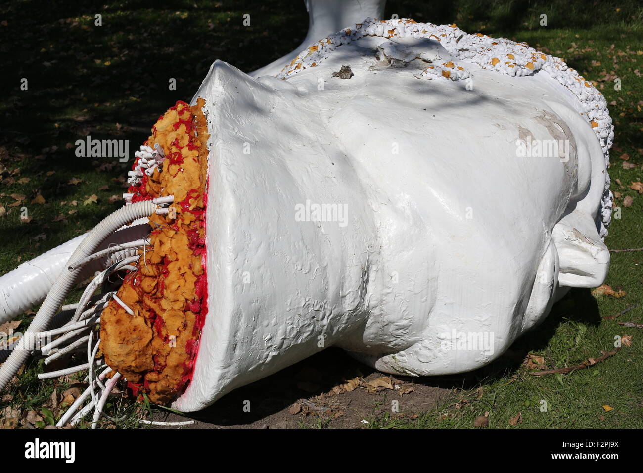 Robotic sculpture hi-res stock photography and images - Alamy