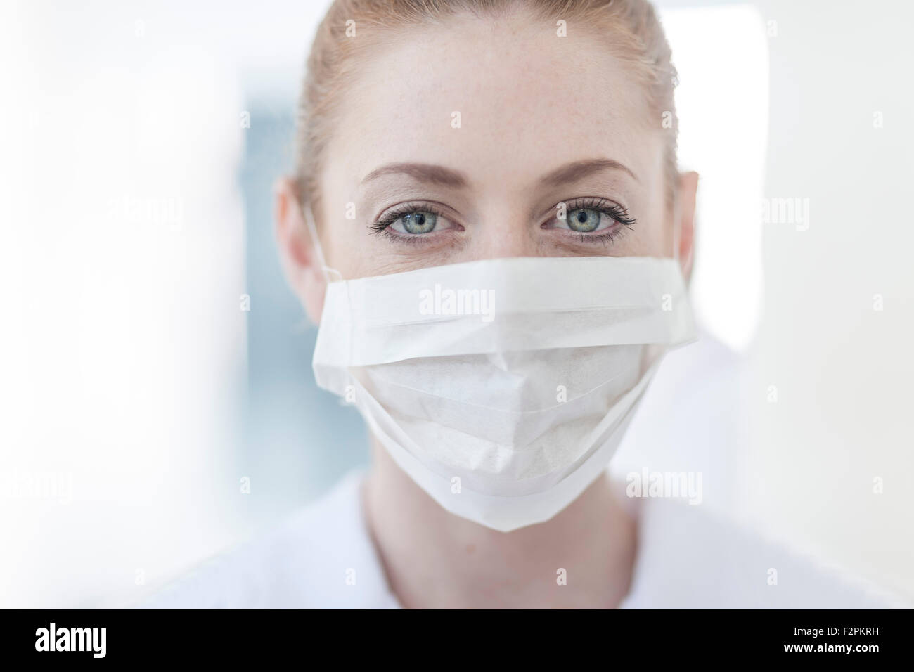 Portrait of nurse in hospital wearing mask Stock Photo - Alamy