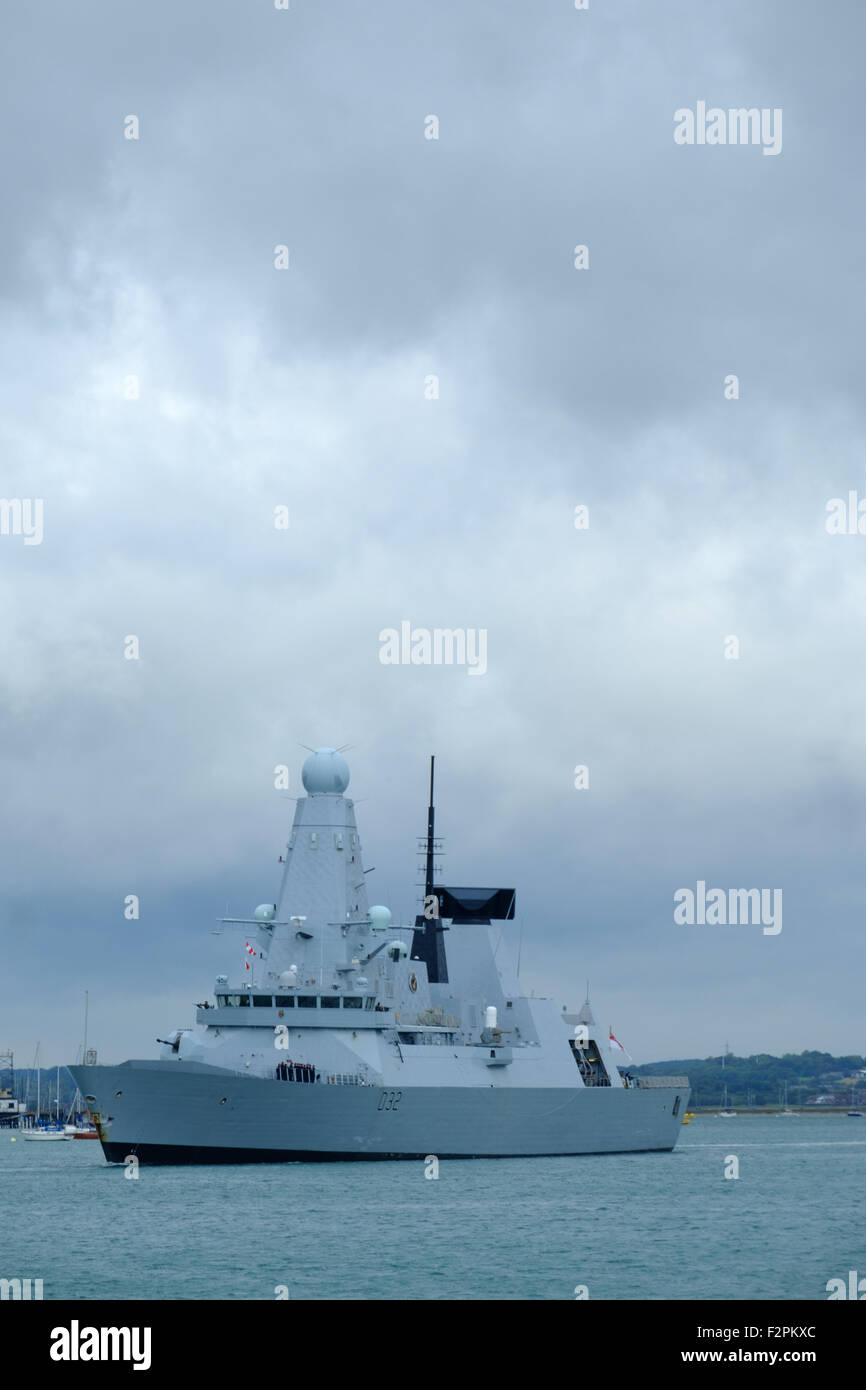 Hms daring hi-res stock photography and images - Alamy
