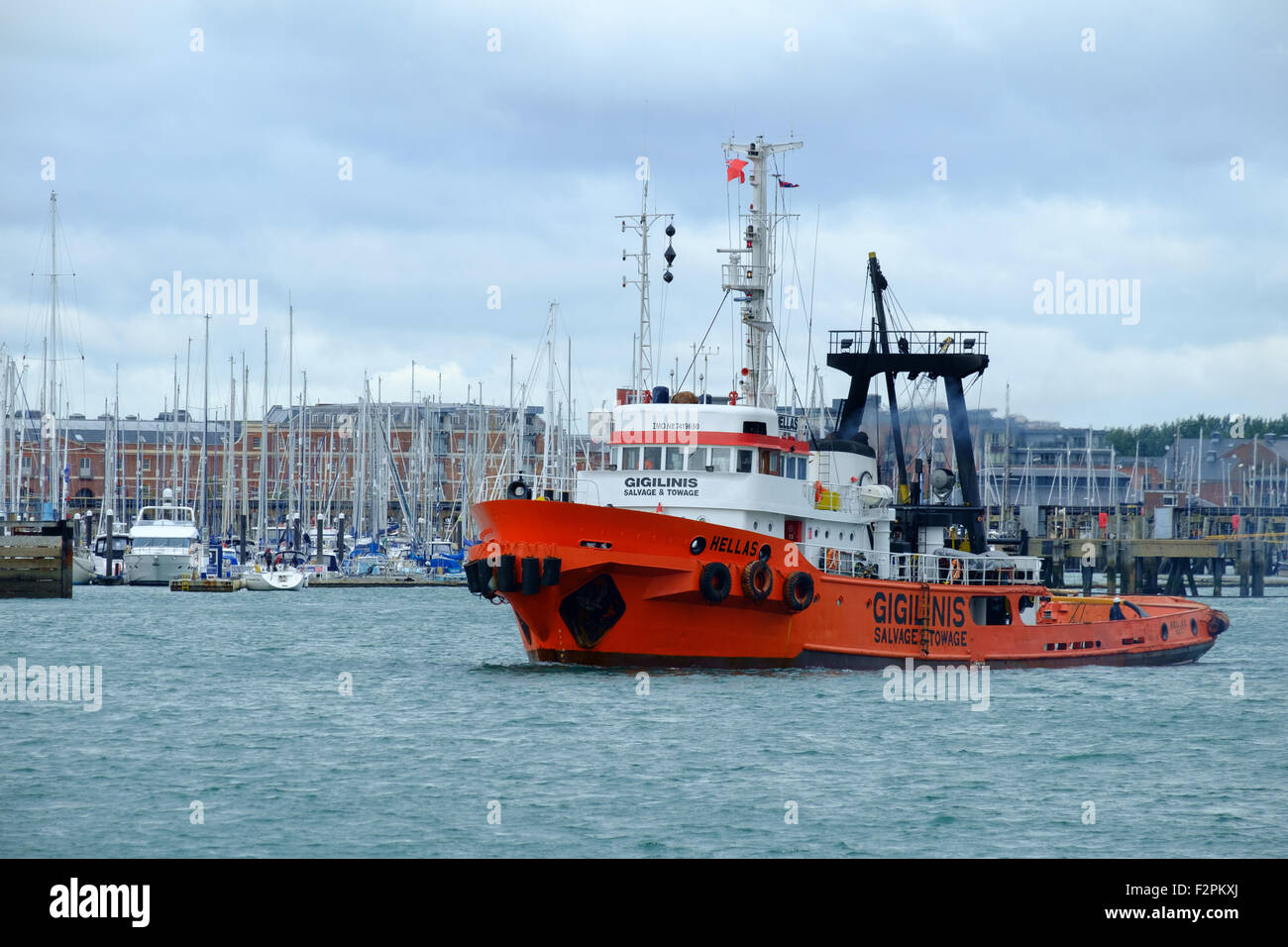 Salvage ships hi-res stock photography and images - Alamy