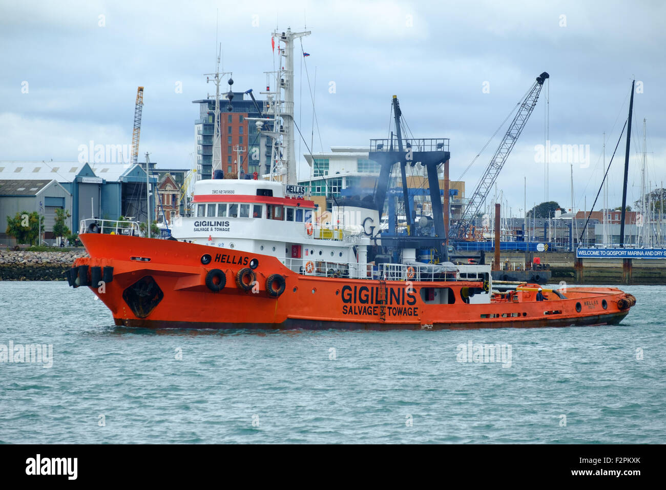 Towage for ships hi-res stock photography and images - Alamy