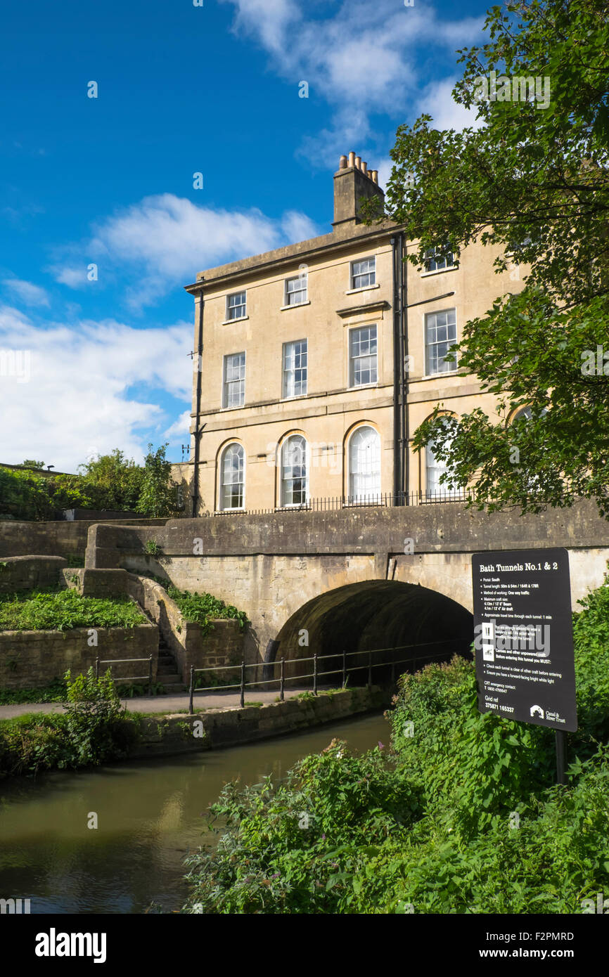 The Kennet and Avon Canal At Bath, Somerset bath tunnel Stock Photo - Alamy