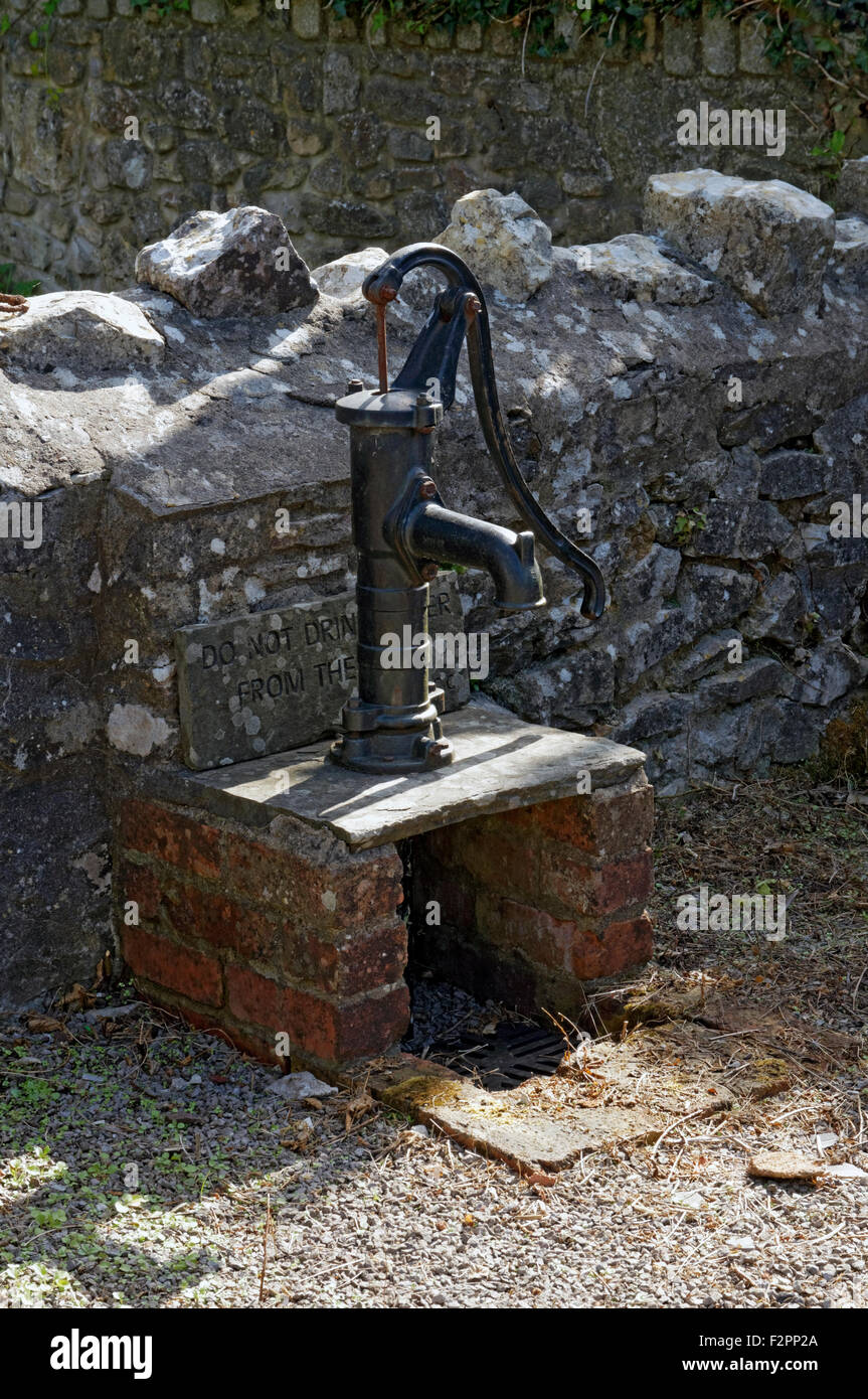 Village water pump st lythans vale glamorgan wales hi-res stock ...