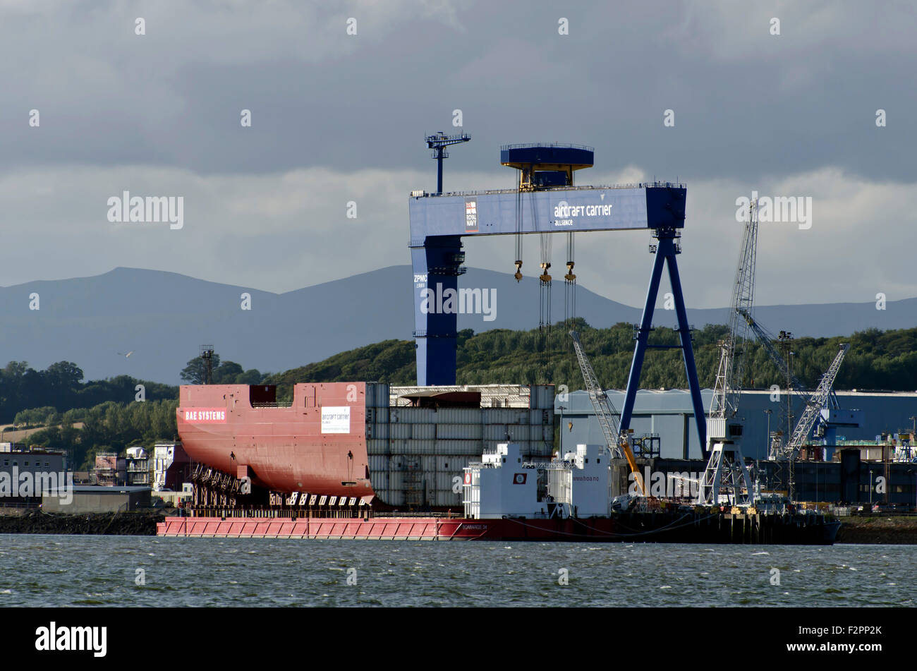 Aircraft carrier rosyth dockyard hi-res stock photography and images ...