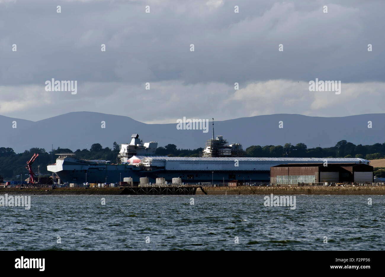 Rosyth naval dockyard hi-res stock photography and images - Alamy