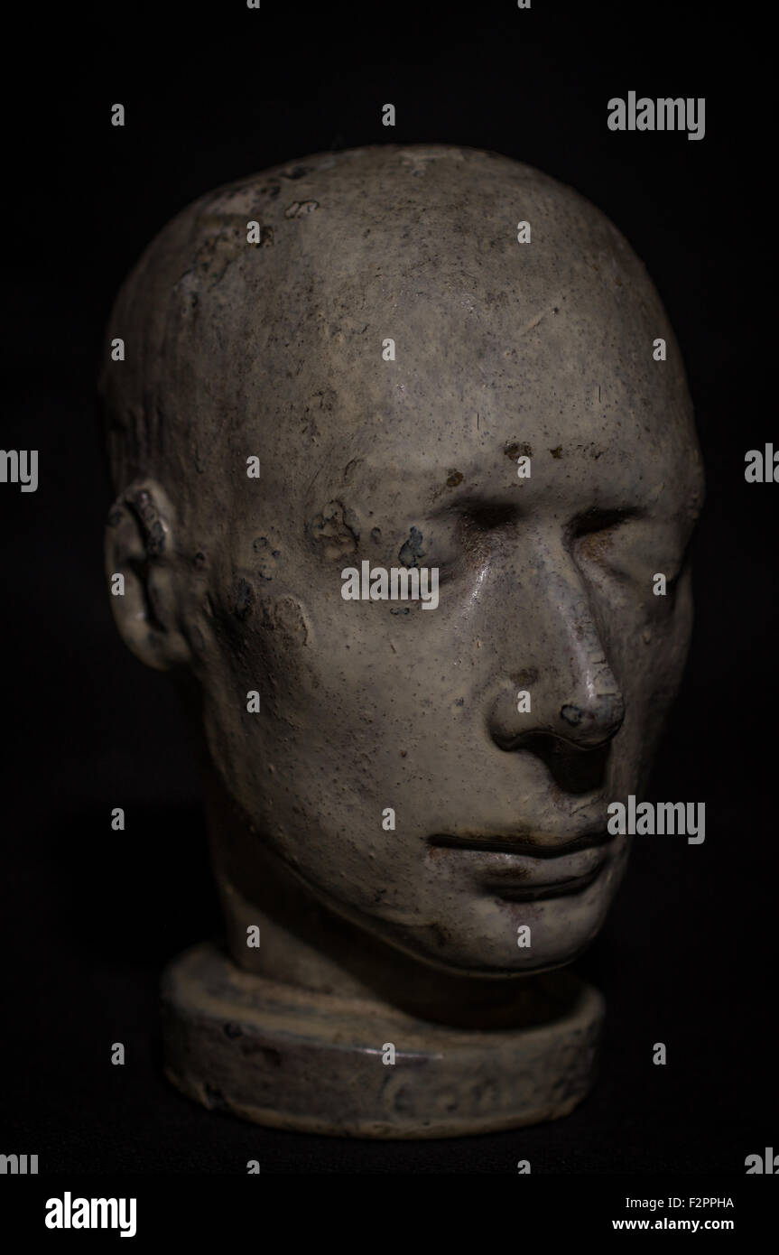 Victorian death mask hi-res stock photography and images - Alamy