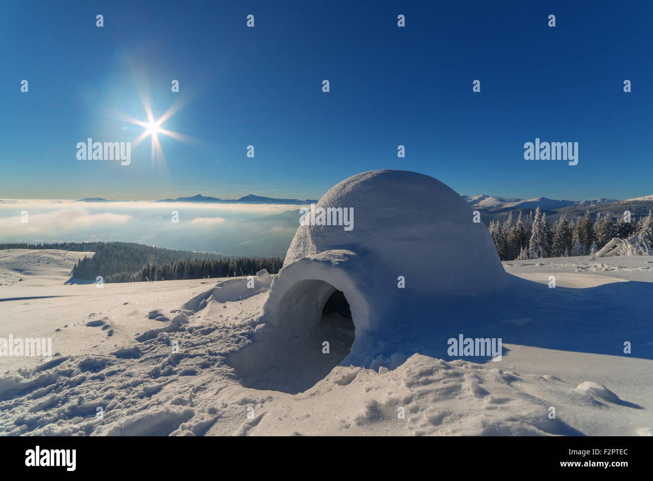 Inuit igloo hi-res stock photography and images - Alamy