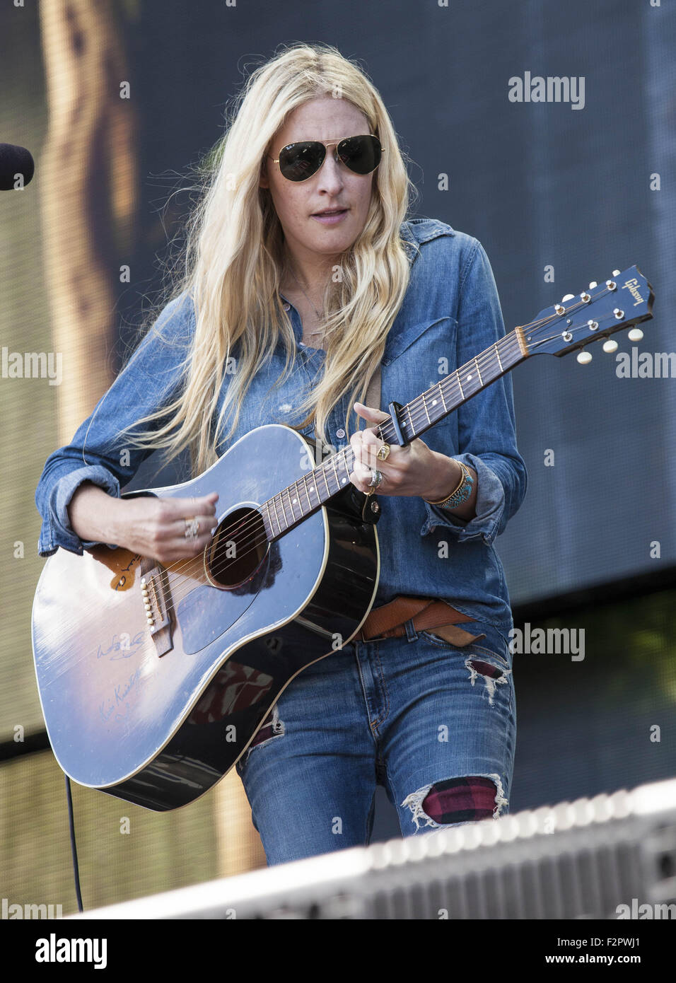 Chicago, Illinois, USA. 19th Sep, 2015. HOLLY WILLIAMS Performs at the ...