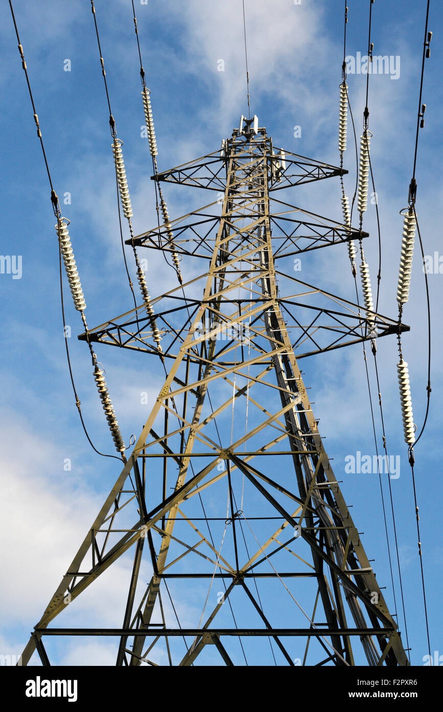 Electricity Pylon with Cell Mobile Phone transmitters in the UK ...