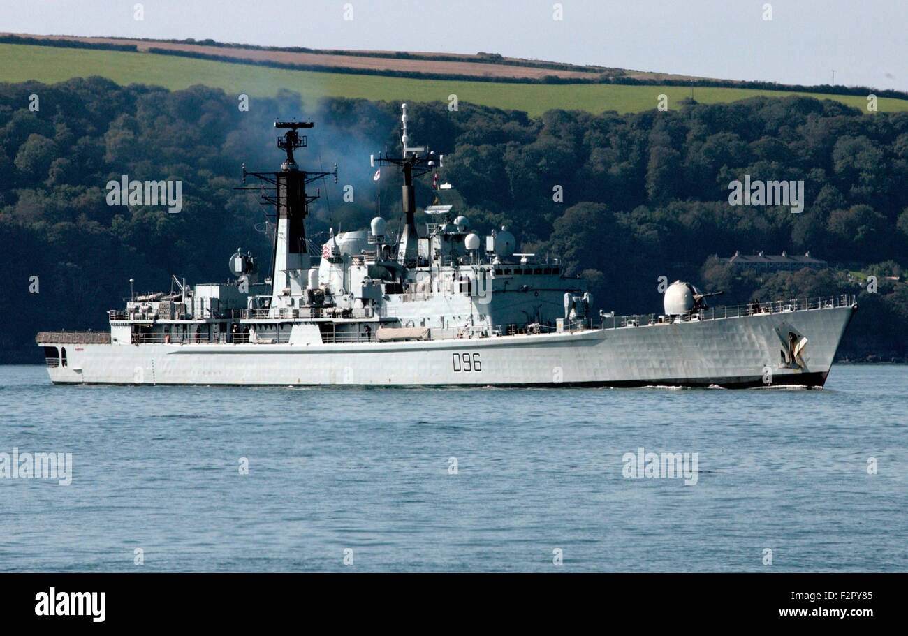 Type 42 class destroyer hi-res stock photography and images - Alamy