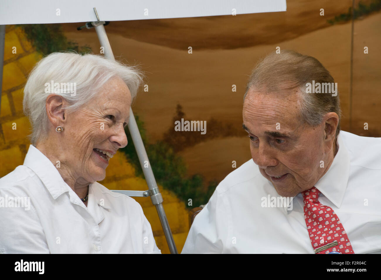 Nancy kassebaum hi-res stock photography and images - Alamy