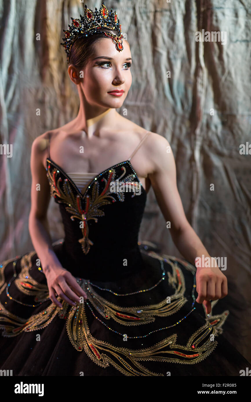 Ballerina standing backstage before going on stage Stock Photo - Alamy