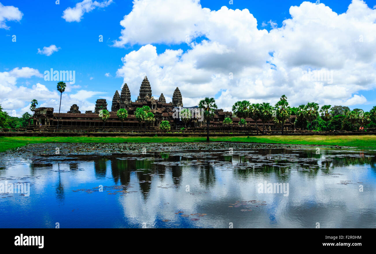 The Ancient Ruins of Angkor Wat Stock Photo - Alamy